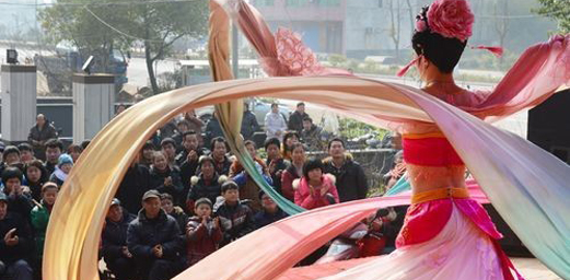 Lei Feng Art Troupe Spreads Lei Feng Spirit - Zhangjiajie travel news ...